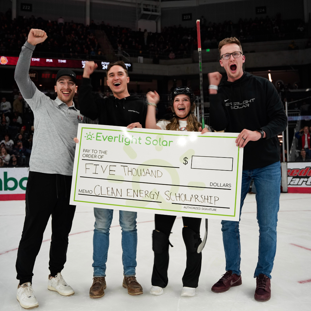 Everlight Solar Receives Comparably's 2025 Best Marketing Team Award